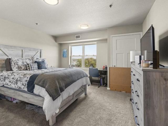Grand Crossing 2 Bedroom Apartment for Rent at 45 W Jefferson St, Waterloo, IA 50701 Downtown Waterloo