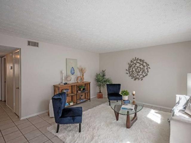Grand Oaks Apartment 2 Bedroom Apartment for Rent at 7201 Arlington Expy, Jacksonville, FL 32211 Arlington