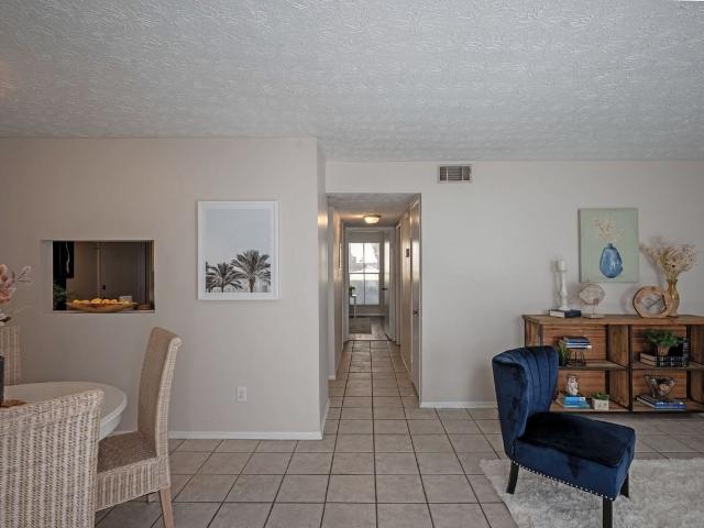 Grand Oaks Apartment 3 Bedroom Apartment for Rent at 7201 Arlington Expy, Jacksonville, FL 32211 Arlington
