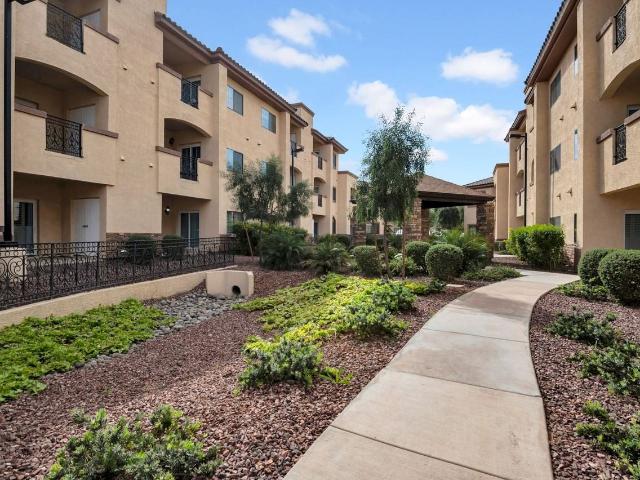 Grand opening! 1, 2 and 3 bedrooms now available! 1 Bedroom Apartment for Rent at 2800 N Arizona Ave, Chandler, AZ 85225