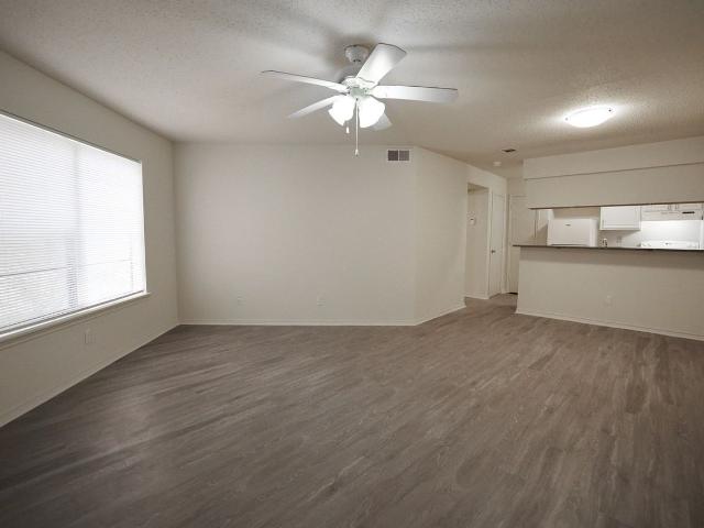 Grand Palms 1 Bedroom Apartment for Rent at 1402 N Causeway Blvd, Mandeville, LA 70471