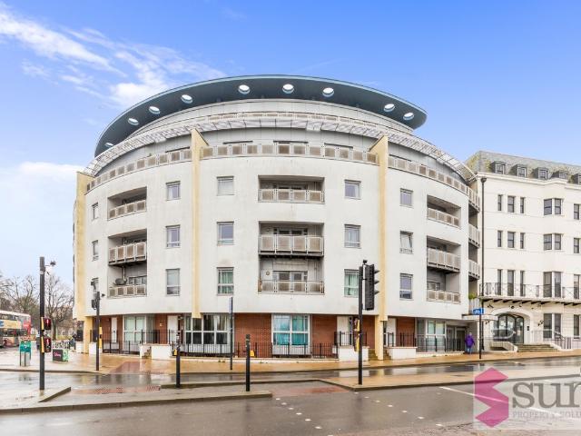 Grand Parade, Brighton BN2, 2 bed flat to rent, £1,650 pcm | PrimeLocation