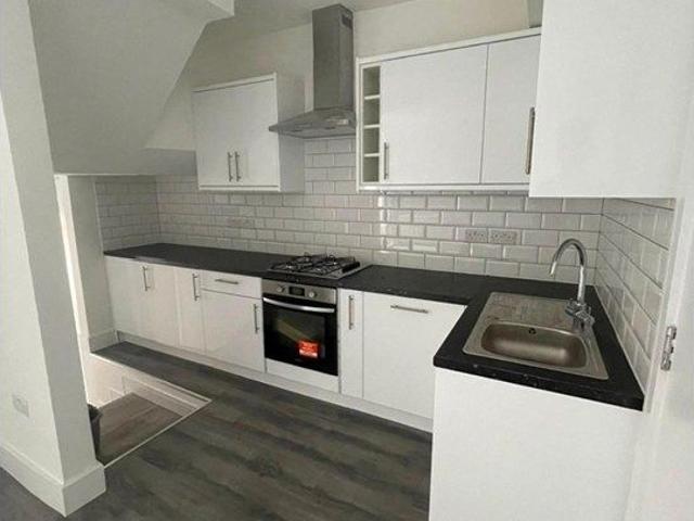 Grand Parade, London N4, 3 bed flat to rent, £2,900 pcm | PrimeLocation