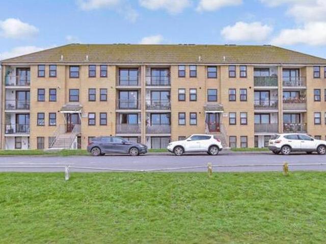 Grand Parade, Littlestone, 2 Bedroom Flat
