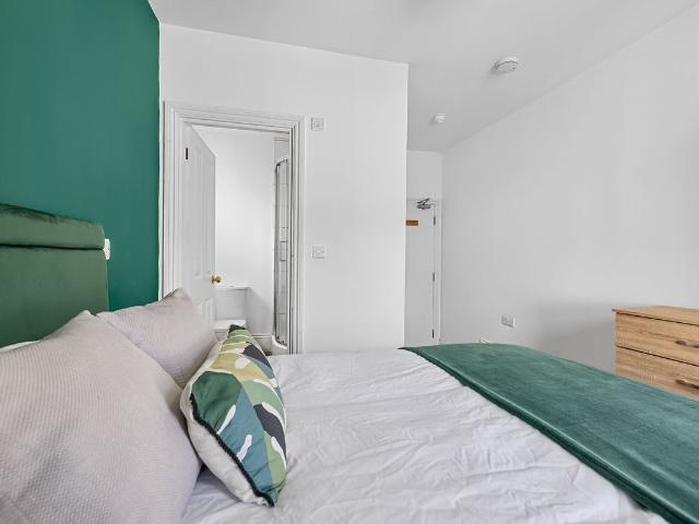 Grand Parade, Plymouth PL1, Room to rent, £595 pcm | PrimeLocation