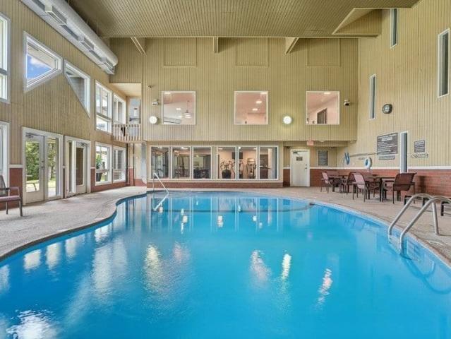 Grand Pre East 1 Bedroom Apartment for Rent at 215 County Road B2 E, Roseville, MN 55117 Roseville