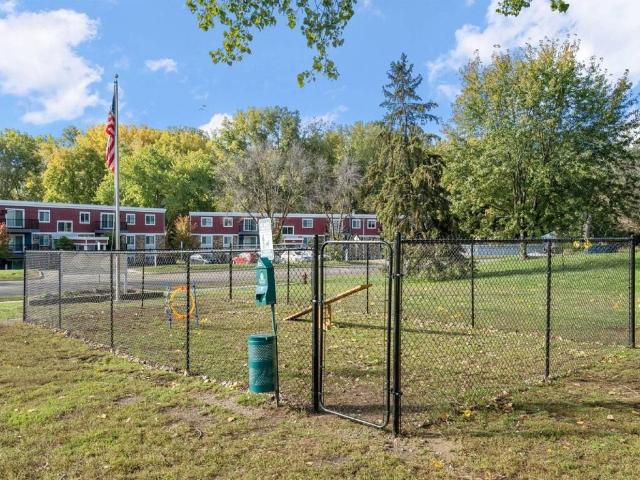 Grand Pre East 1 Bedroom Apartment for Rent at 215 County Road B2 E, Roseville, MN 55117 Roseville