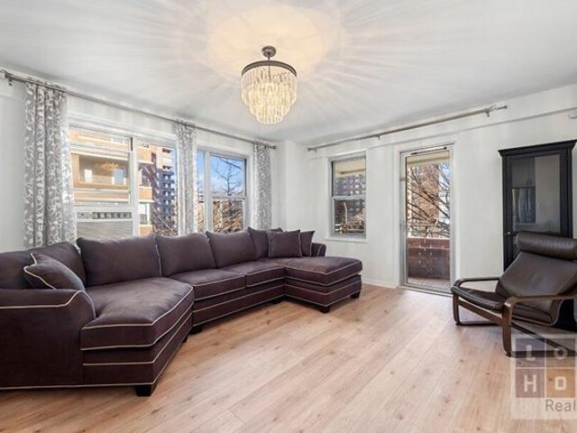 Grand St Apt E, New York, Flat For Sale