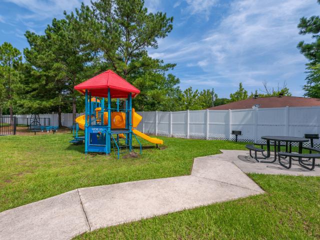 Grande Court Apartments 1 Bedroom Apartment for Rent at 7610 Blanding Blvd, Jacksonville, FL 32244 Duclay