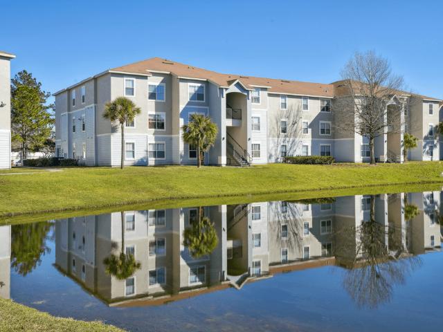 Grande Court Apartments 3 Bedroom Apartment for Rent at 7610 Blanding Blvd, Jacksonville, FL 32244 Duclay