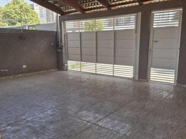 GRANDE CASA À VENDA NO PORTAL DOS IPÊS!