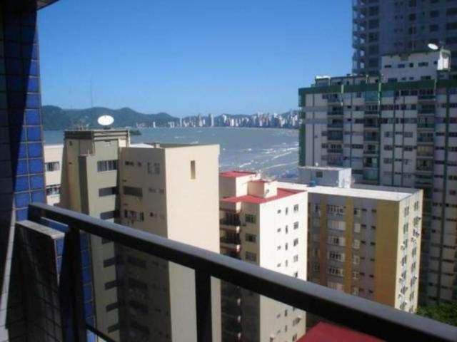 Grande apartamento com vista do mar em Balneário Camboriú