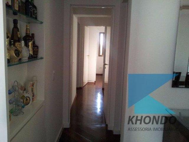 Grande apartamento de três dormitórios