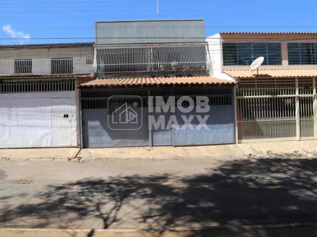 Grande oportunidade de morar bem e com muito conforto Casa à venda em Samamba.