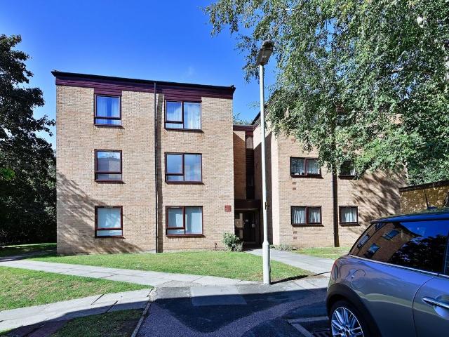 Grandfield Avenue, Watford WD17, 2 bed flat to rent, £1,550 pcm | PrimeLocation