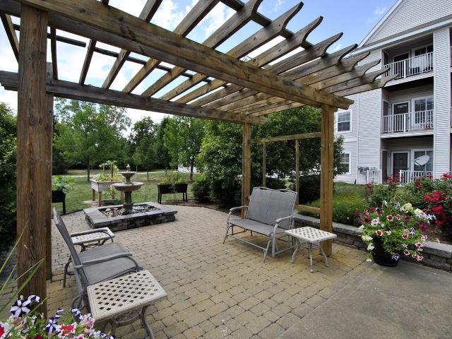Grandhaven Manor 55+ 2 Bedroom Apartment for Rent at 3215 W Mount Hope Ave, Lansing, MI 48911