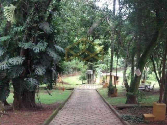 GRANDIOSA CHÁCARA EM CAMPINAS PRÓXIMO AO SWISS PARK Com acesso a estrada velha de indaiatuba km 8,5