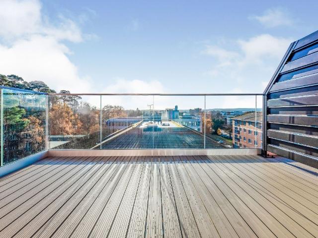 Grandview, 296 Farnborough Road, Farnborough GU14, 1 bed flat to rent, £1,300 pcm | PrimeLocation