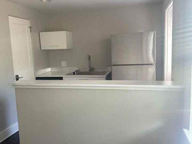 Grandview Apartments 1 Bedroom Apartment for Rent at 1748 N Hillside St, Wichita, KS 67214