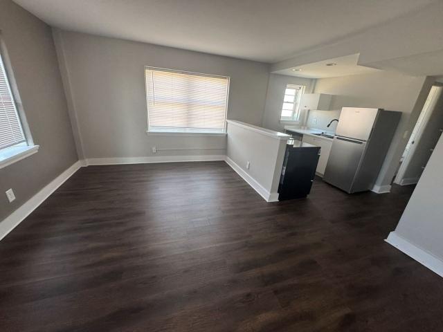 Grandview Apartments Studio Apartment for Rent at 1748 N Hillside St, Wichita, KS 67214