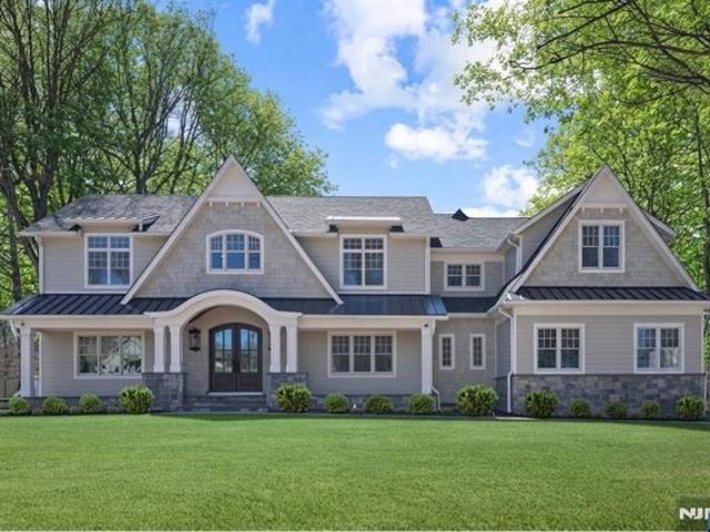 Grandview Ave, Upper Saddle River, Home For Sale