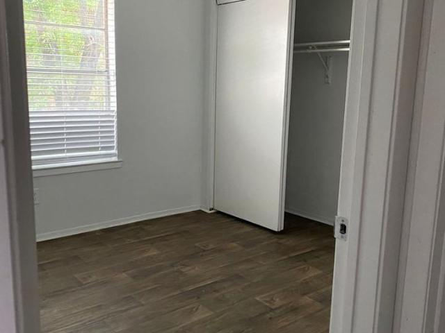 Grandview Gardens Apartments 2 Bedroom Apartment for Rent at Grandview Dr, Denton, TX 76207