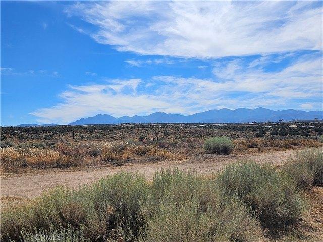Grandview, Hesperia, CA 92345