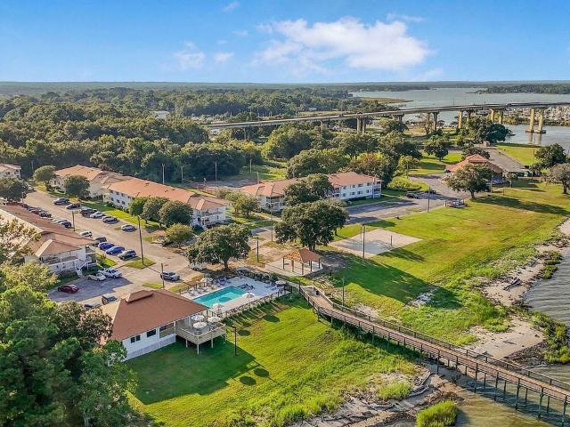Grandview Pointe 2 Bedroom Apartment for Rent at 6151 Marina Dr S, Mobile, AL 36605 Bayside