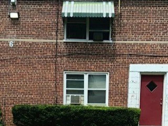Granfield Ave, Bridgeport, Condo For Sale