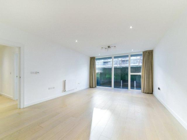 Granite Apartments, 30 River Gardens. 2 bed apartment to rent £2,400 pcm £554 pw