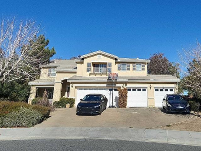 Granite Peak Ln