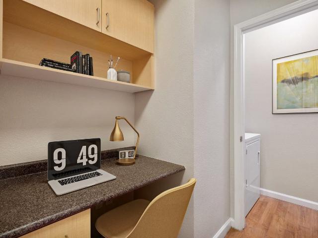 Granite Point 3 Bedroom Apartment for Rent at 4500 Truxel Rd, Sacramento, CA 95834