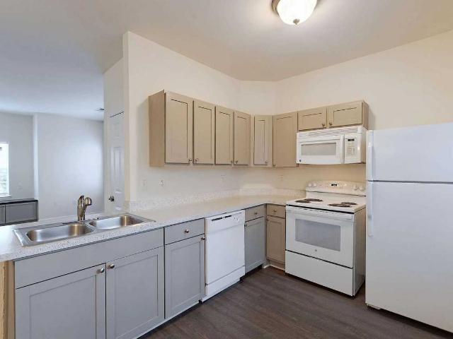 Granite Ridge Apartments 2 Bedroom Apartment for Rent at 4480 Platinum Dr, Greensboro, NC 27409