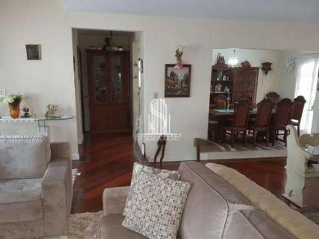 Granja Julieta Casa de 308m² com 3 quartos e 6 vagas
