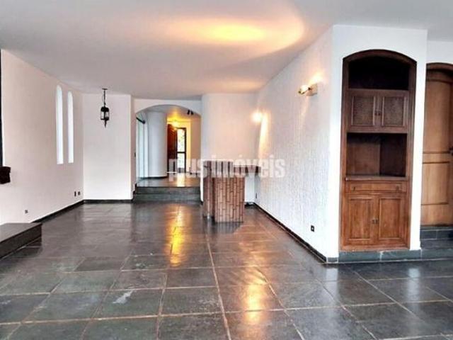 GRANJA JULIERTA 270,0M²AU 393,0M² AT 4 QUARTOS, SENDO 2 SUÍTES, 2 VAGAS, PISCINA E CHURRASQUEIRA