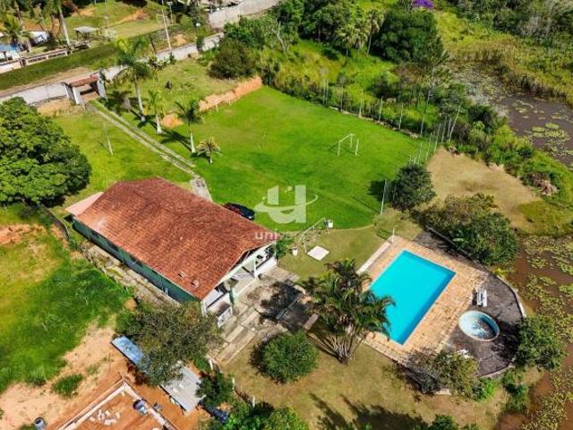 Granja no Bairro Nautico