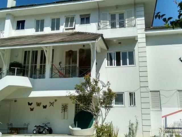 GRANJA VIANA BOLSÃO RESIDENCIAL Casa estilo neoclássico com 4 suites