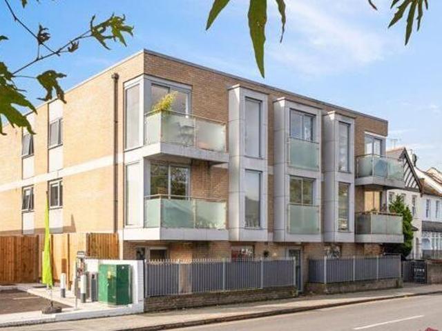 Gransden House, Park Road, 2 Bedroom Flat