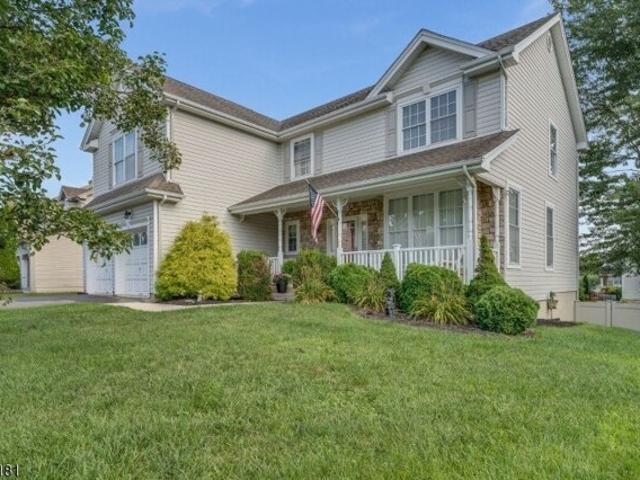 Grant Way, Lopatcong, Home For Sale