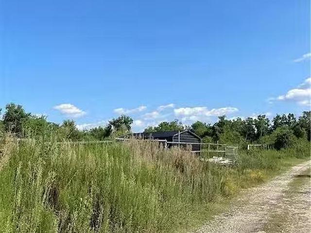 Grant Avenue, New Orleans, LA 70126