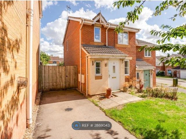 Grant Close, Kettering NN15, 3 bed semi detached house to rent, £1,200 pcm | PrimeLocation