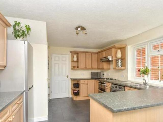 Grant Road, Wainscott, 4 Bedroom Detached
