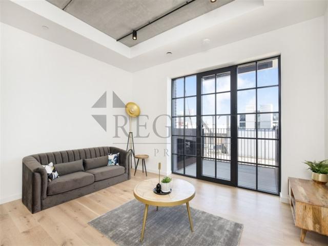 Grantham House, Botanic Square E14, 1 bed flat to rent, £2,400 pcm | PrimeLocation
