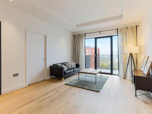 Grantham House, London City Island, London E14, 1 bed flat to rent, £2,353 pcm | PrimeLocation