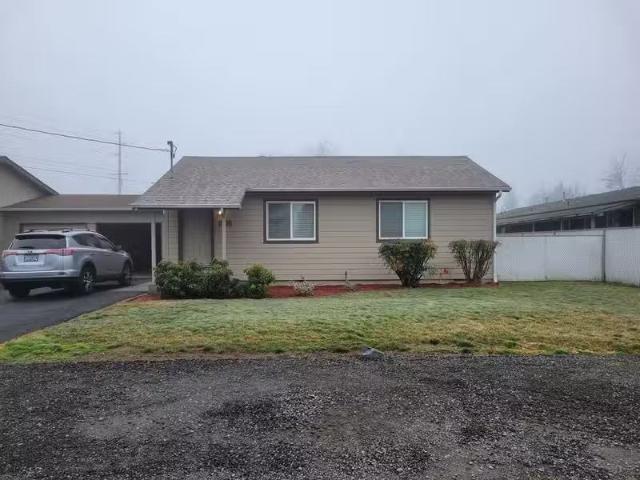 Grants Pass Leonard Rd, 1600 1 1600 Leonard Rd #1