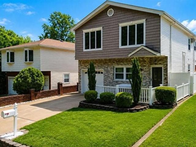 Grantwood Ave, Staten Island, Home For Sale