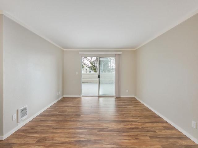 Granview Apartments 2 Bedroom Apartment for Rent at 1120 N 93rd St, Seattle, WA 98103 North College Park