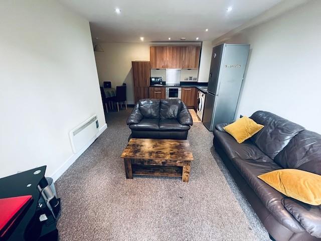 Granville Street, City Centre. 2 bed flat to rent £1,150 pcm £265 pw