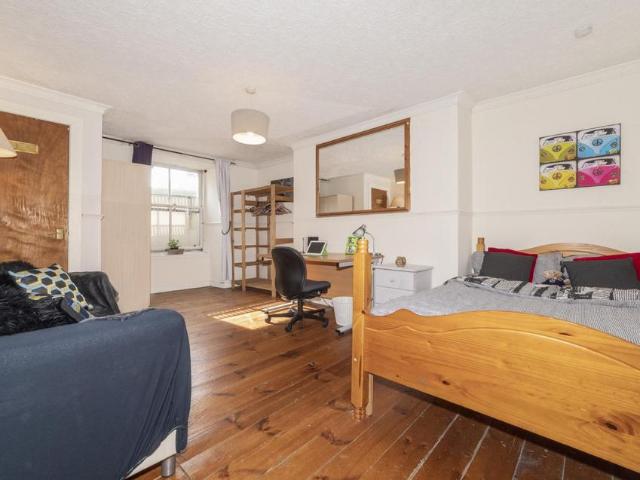 Granville Street, Glasgow, G3 8 bed apartment to rent £5,200 pcm £1,200 pw