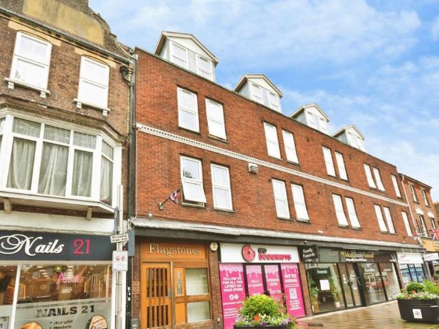 Granville Place, Aylesbury HP20 1 bed flat to rent £1,000 pcm £231 pw